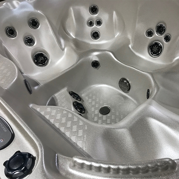 5 Person Hot Tub Beachcomber 540 - 5 Person Hot Tubs, Beachcomber 500 ...